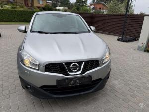 Grey Nissan Qashqai 2010 in Vievis, with an engine capacity of 2.00 L and mileage of 152 thousand km for 4300 €, photo 19 on AUTOMOTO.COM.LV