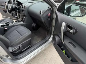 Grey Nissan Qashqai 2010 in Vievis, with an engine capacity of 2.00 L and mileage of 152 thousand km for 4300 €, photo 20 on AUTOMOTO.COM.LV