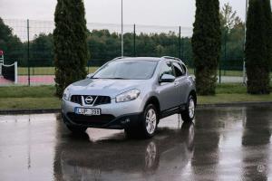 Grey Nissan Qashqai 2010 in Silale, with an engine capacity of 2.00 L and mileage of 260 thousand km for 5650 €, photo  on AUTOMOTO.COM.LV