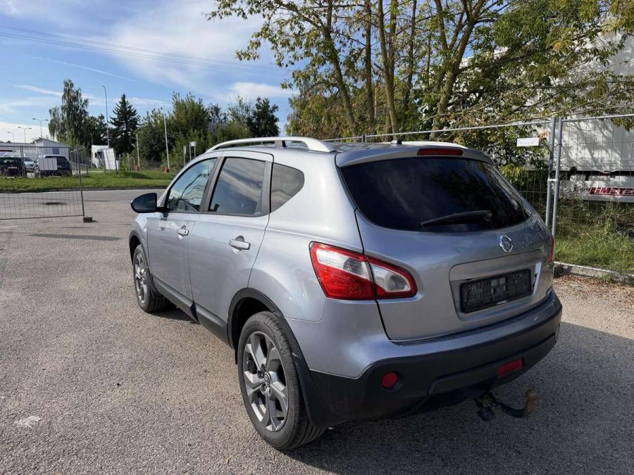 Pelēks Nissan Qashqai 2010 Marijampole, ar dzinēja tilpumu 1.46 L un nobraukumu 312 tūkst. km par 3550 €, foto 8 vietnē AUTOMOTO.COM.LV