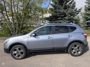 Pelēks Nissan Qashqai 2010 Marijampole, ar dzinēja tilpumu 1.46 L un nobraukumu 312 tūkst. km par 3550 €, foto 9 vietnē AUTOMOTO.COM.LV