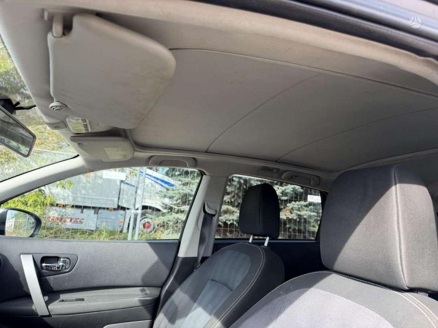 Pelēks Nissan Qashqai 2010 Marijampole, ar dzinēja tilpumu 1.46 L un nobraukumu 312 tūkst. km par 3550 €, foto 10 vietnē AUTOMOTO.COM.LV