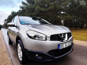 Pelēks Nissan Qashqai 2011 Mažeikiai, ar dzinēja tilpumu 2.00 L un nobraukumu 221 tūkst. km par 5800 €, foto  vietnē AUTOMOTO.COM.LV