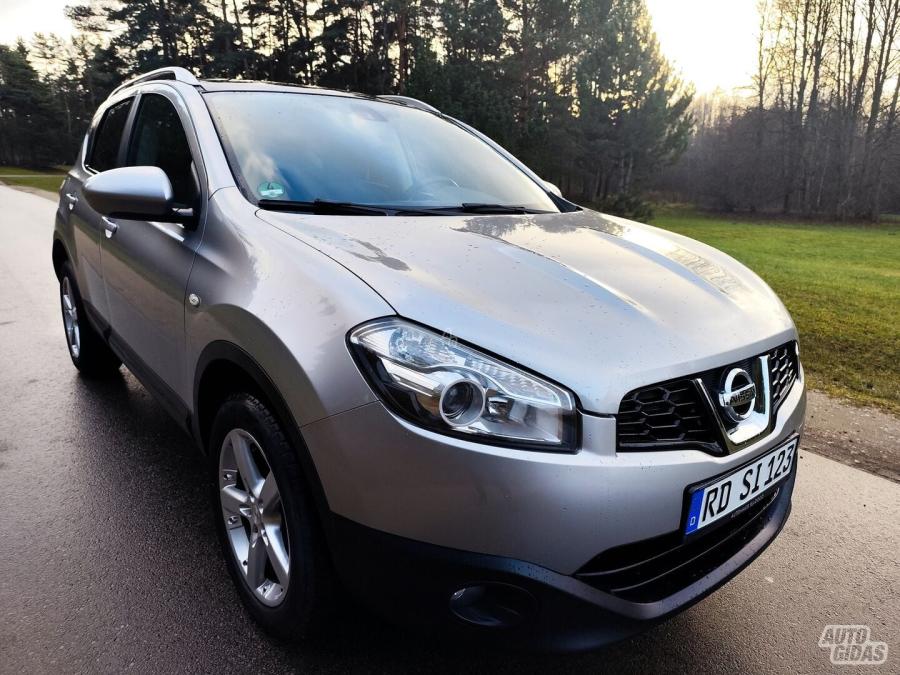 Pelēks Nissan Qashqai 2011 Mažeikiai, ar dzinēja tilpumu 2.00 L un nobraukumu 221 tūkst. km par 5800 €, foto 5 vietnē AUTOMOTO.COM.LV