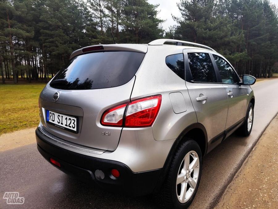 Pelēks Nissan Qashqai 2011 Mažeikiai, ar dzinēja tilpumu 2.00 L un nobraukumu 221 tūkst. km par 5800 €, foto 10 vietnē AUTOMOTO.COM.LV