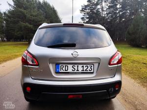 Pelēks Nissan Qashqai 2011 Mažeikiai, ar dzinēja tilpumu 2.00 L un nobraukumu 221 tūkst. km par 5800 €, foto 12 vietnē AUTOMOTO.COM.LV