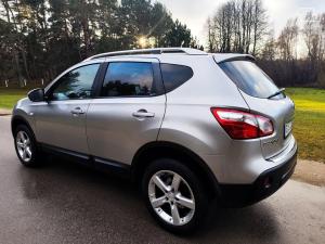 Pelēks Nissan Qashqai 2011 Mažeikiai, ar dzinēja tilpumu 2.00 L un nobraukumu 221 tūkst. km par 5800 €, foto 20 vietnē AUTOMOTO.COM.LV