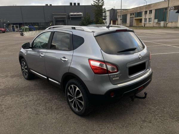 Grey Nissan Qashqai 2011 in Marijampole, with an engine capacity of 1.46 L and mileage of 265 thousand km for 5300 €, photo 7 on AUTOMOTO.COM.LV