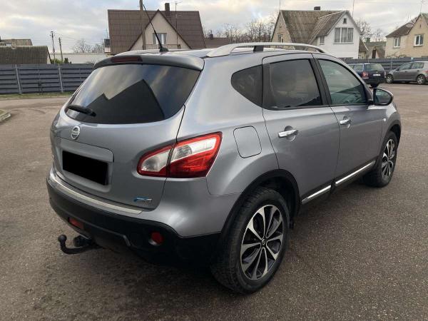 Grey Nissan Qashqai 2011 in Marijampole, with an engine capacity of 1.46 L and mileage of 265 thousand km for 5300 €, photo 9 on AUTOMOTO.COM.LV