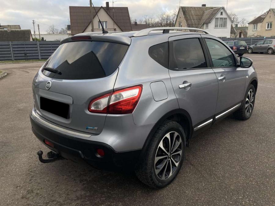 Pelēks Nissan Qashqai 2011 Marijampole, ar dzinēja tilpumu 1.46 L un nobraukumu 265 tūkst. km par 5300 €, foto 9 vietnē AUTOMOTO.COM.LV