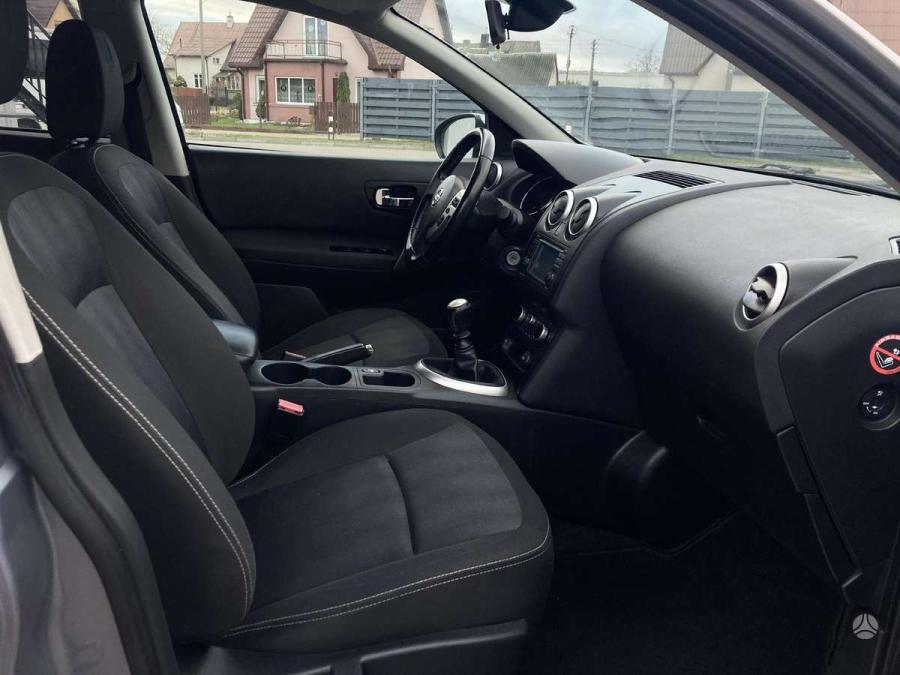 Pelēks Nissan Qashqai 2011 Marijampole, ar dzinēja tilpumu 1.46 L un nobraukumu 265 tūkst. km par 5300 €, foto 16 vietnē AUTOMOTO.COM.LV