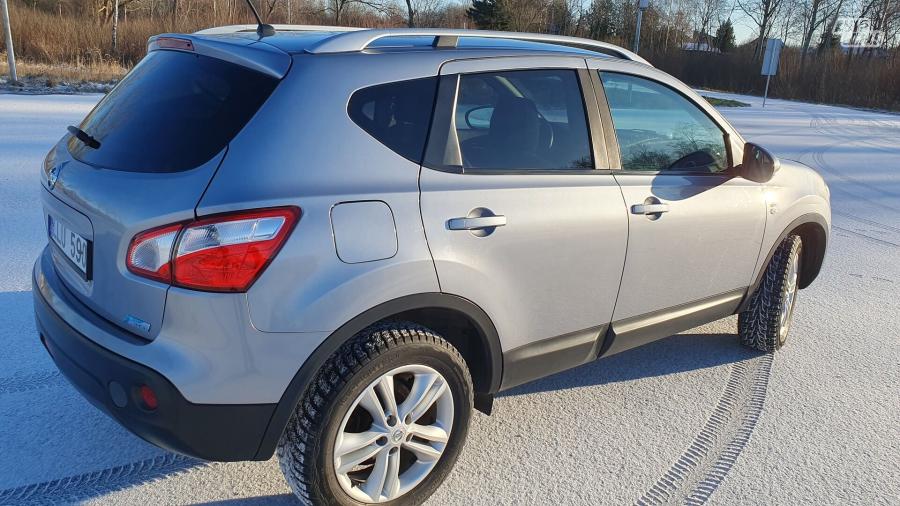 Grey Nissan Qashqai 2011 in Siauliai, with an engine capacity of 1.50 L and mileage of 255 thousand km for 5300 €, photo 8 on AUTOMOTO.COM.LV
