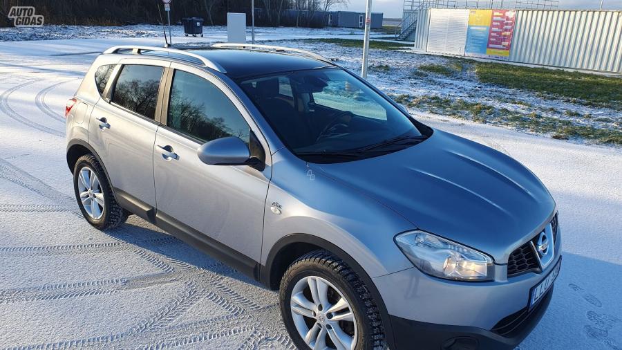 Grey Nissan Qashqai 2011 in Siauliai, with an engine capacity of 1.50 L and mileage of 255 thousand km for 5300 €, photo 11 on AUTOMOTO.COM.LV