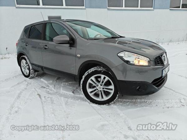 Pelēks Nissan Qashqai 2011 Tartu, ar dzinēja tilpumu 1.60 L un nobraukumu 231 tūkst. km par 3999 €, foto 2 vietnē AUTOMOTO.COM.LV