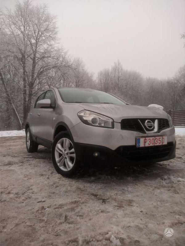 Pelēks Nissan Qashqai 2011 Kauņa, ar dzinēja tilpumu 2.00 L un nobraukumu 237 tūkst. km par 4800 €, foto 2 vietnē AUTOMOTO.COM.LV