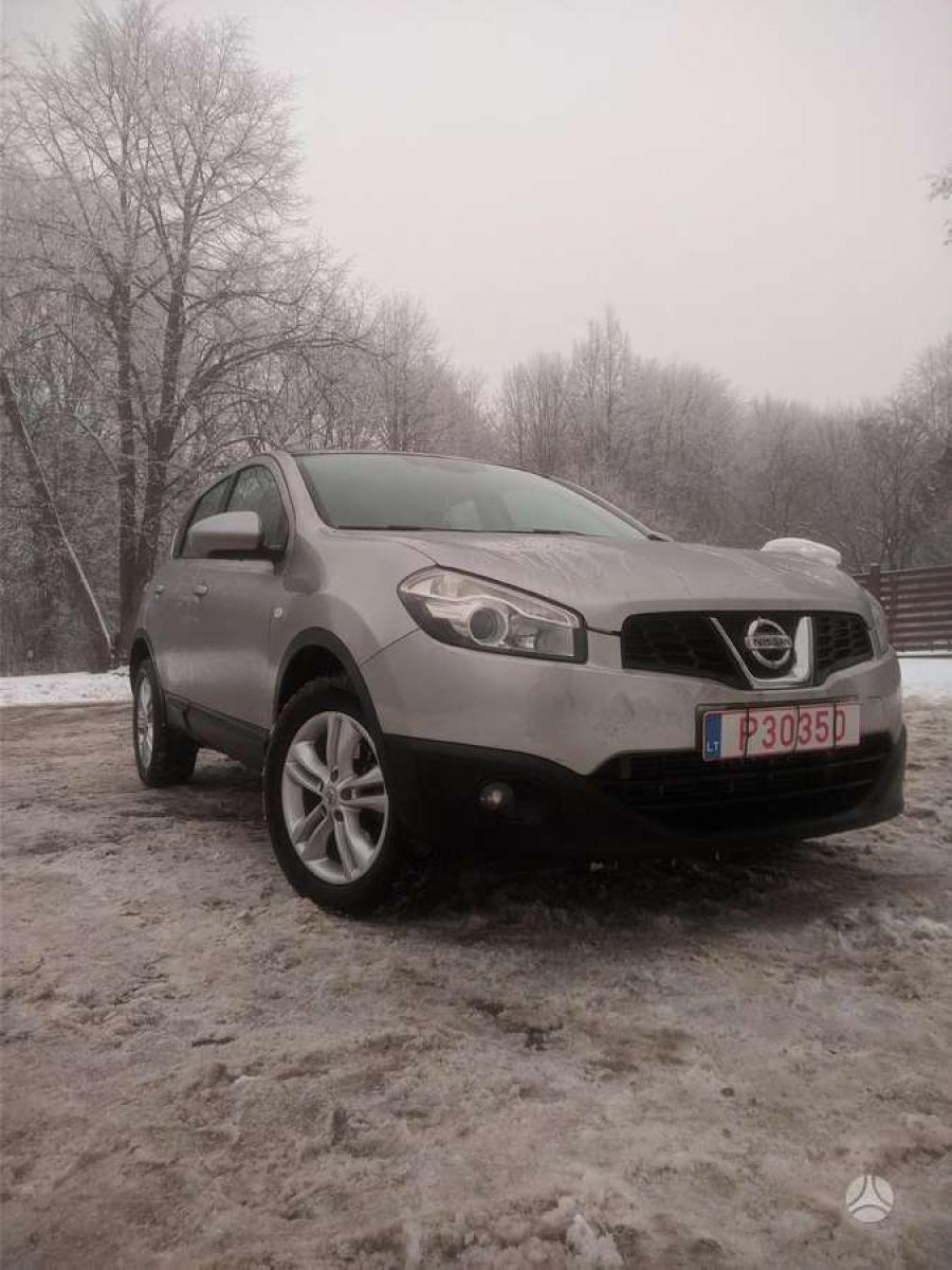 Grey Nissan Qashqai 2011 in Kaunas, with an engine capacity of 2.00 L and mileage of 237 thousand km for 4800 €, photo 2 on AUTOMOTO.COM.LV