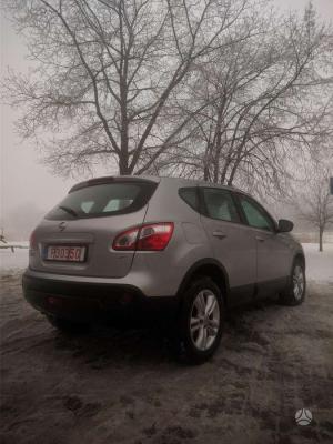 Grey Nissan Qashqai 2011 in Kaunas, with an engine capacity of 2.00 L and mileage of 237 thousand km for 4800 €, photo 3 on AUTOMOTO.COM.LV