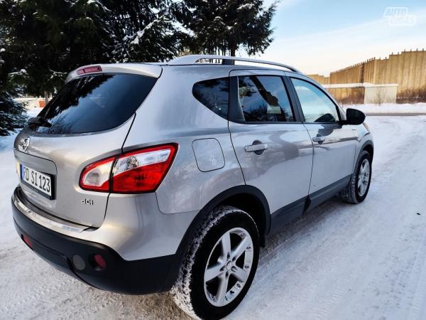 Grey Nissan Qashqai 2011 in Mazeikiai, with an engine capacity of 2.00 L and mileage of 223 thousand km for 5800 €, photo 8 on AUTOMOTO.COM.LV