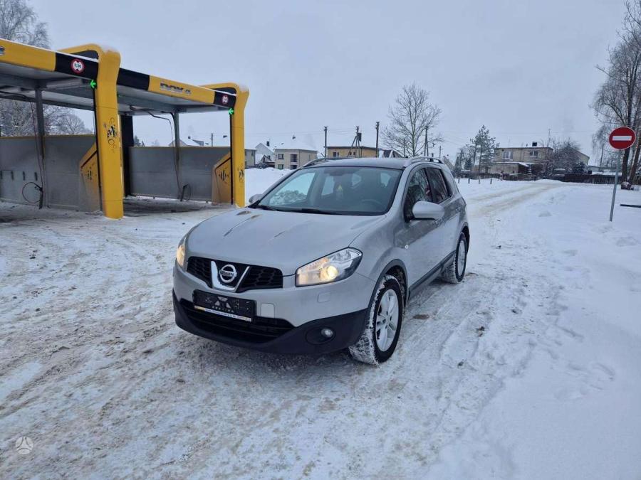 Pelēks Nissan Qashqai 2011 Radviliškis, ar dzinēja tilpumu 2.00 L un nobraukumu 240 tūkst. km par 4600 €, foto 1 vietnē AUTOMOTO.COM.LV