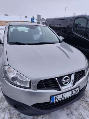 Pelēks Nissan Qashqai 2011 Raseiniai, ar dzinēja tilpumu 2.00 L un nobraukumu 220 tūkst. km par 4800 €, foto  vietnē AUTOMOTO.COM.LV