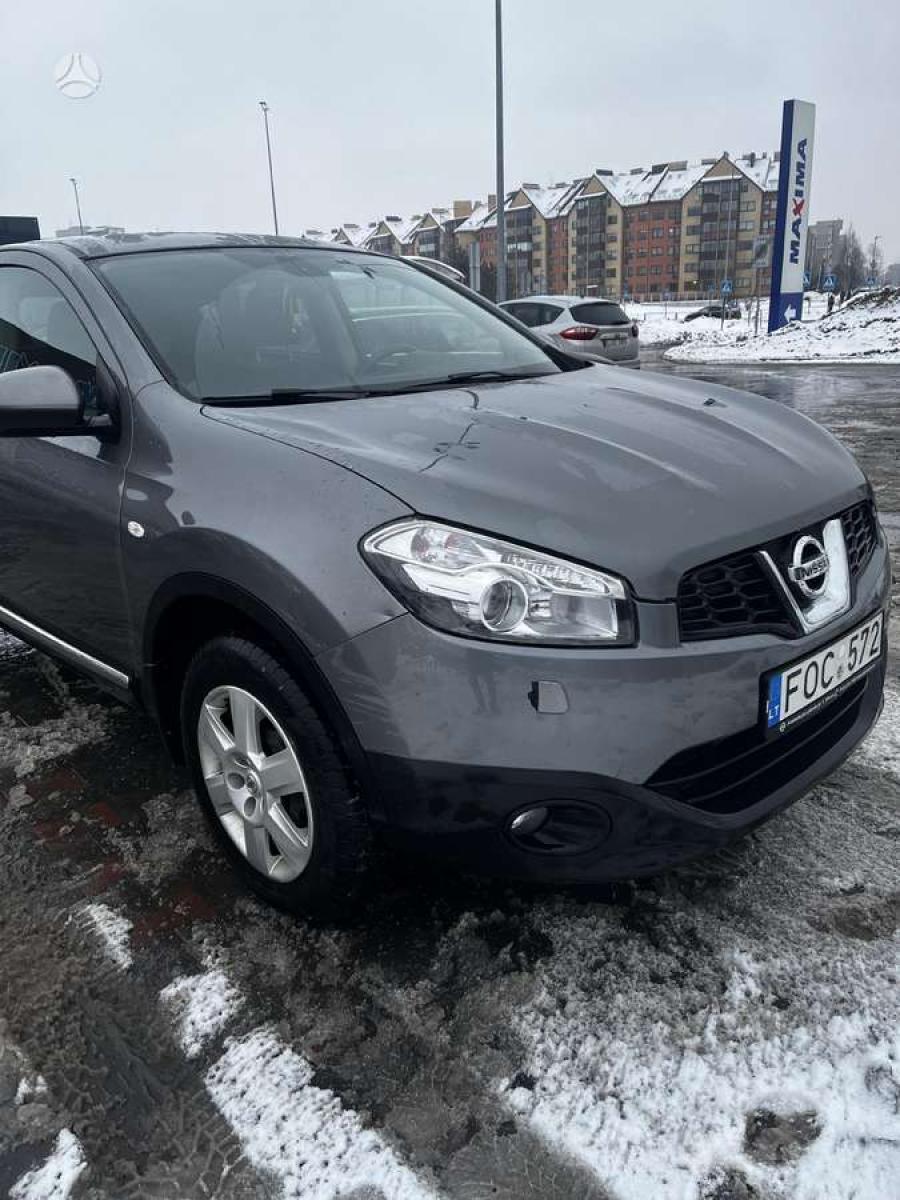 Grey Nissan Qashqai 2011 in Vilnius, with an engine capacity of 1.46 L and mileage of 178 thousand km for 4500 €, photo 8 on AUTOMOTO.COM.LV