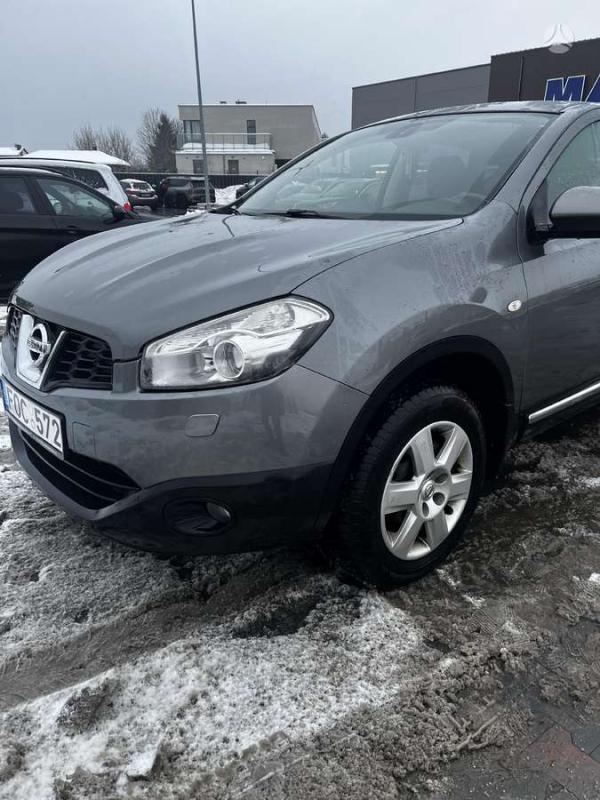 Pelēks Nissan Qashqai 2011 Viļņa, ar dzinēja tilpumu 1.46 L un nobraukumu 178 tūkst. km par 4500 €, foto 9 vietnē AUTOMOTO.COM.LV