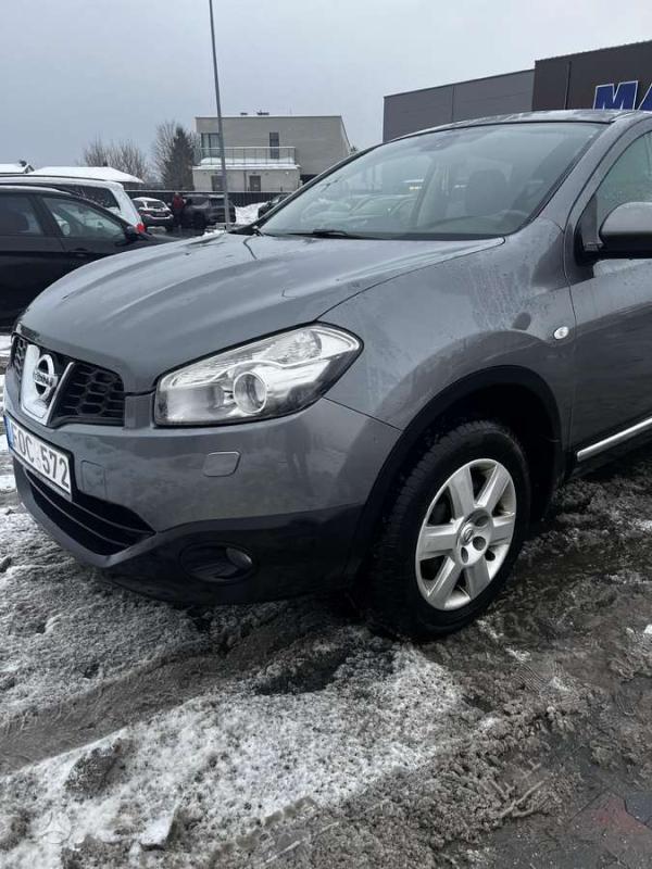 Pelēks Nissan Qashqai 2011 Viļņa, ar dzinēja tilpumu 1.46 L un nobraukumu 178 tūkst. km par 4500 €, foto 10 vietnē AUTOMOTO.COM.LV