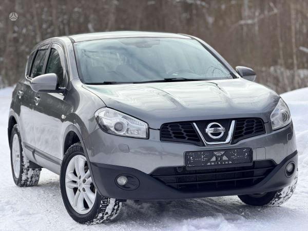 Grey Nissan Qashqai 2011 in Utena, with an engine capacity of 1.60 L and mileage of 228 thousand km for 4750 €, photo 1 on AUTOMOTO.COM.LV