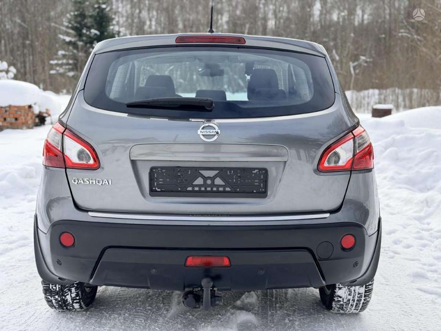 Pelēks Nissan Qashqai 2011 Utena, ar dzinēja tilpumu 1.60 L un nobraukumu 228 tūkst. km par 4750 €, foto 9 vietnē AUTOMOTO.COM.LV
