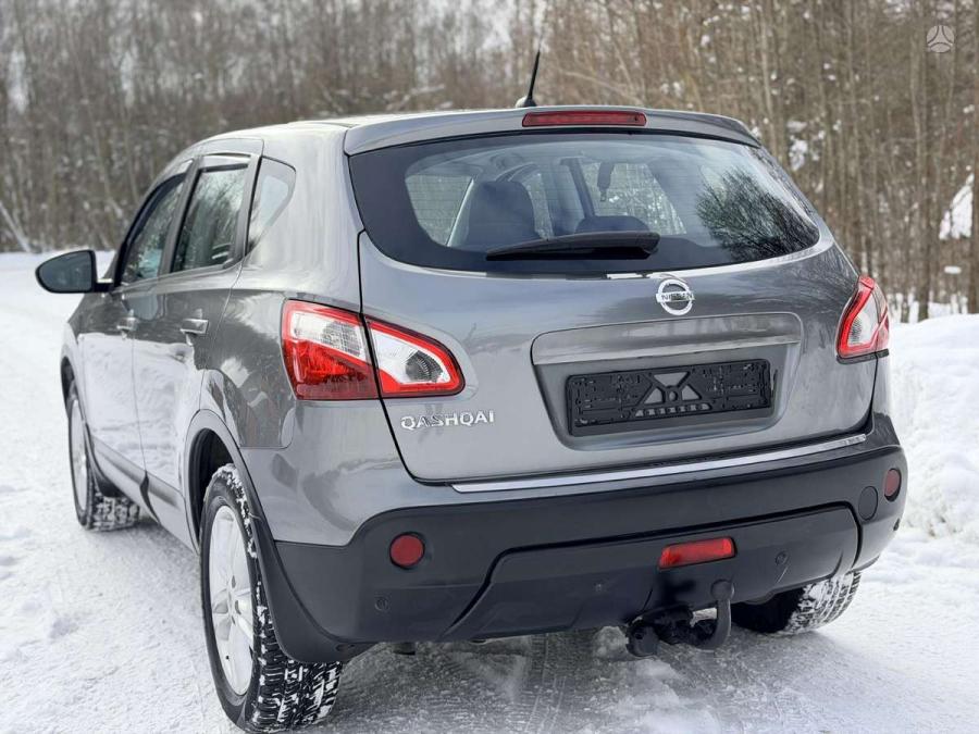 Pelēks Nissan Qashqai 2011 Utena, ar dzinēja tilpumu 1.60 L un nobraukumu 228 tūkst. km par 4750 €, foto 11 vietnē AUTOMOTO.COM.LV