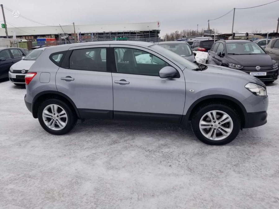 Pelēks Nissan Qashqai 2011 Kauņa, ar dzinēja tilpumu 1.46 L un nobraukumu 256 tūkst. km par 4999 €, foto 5 vietnē AUTOMOTO.COM.LV