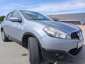 Pelēks Nissan Qashqai 2011 Šauļi, ar dzinēja tilpumu 2.00 L un nobraukumu 196 tūkst. km par 4900 €, foto 5 vietnē AUTOMOTO.COM.LV
