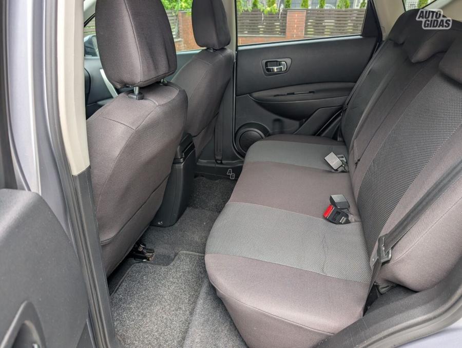 Pelēks Nissan Qashqai 2011 Šauļi, ar dzinēja tilpumu 2.00 L un nobraukumu 196 tūkst. km par 4900 €, foto 11 vietnē AUTOMOTO.COM.LV