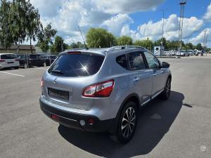 Pelēks Nissan Qashqai 2011 Marijampole, ar dzinēja tilpumu 2.00 L un nobraukumu 189 tūkst. km par 4950 €, foto 13 vietnē AUTOMOTO.COM.LV