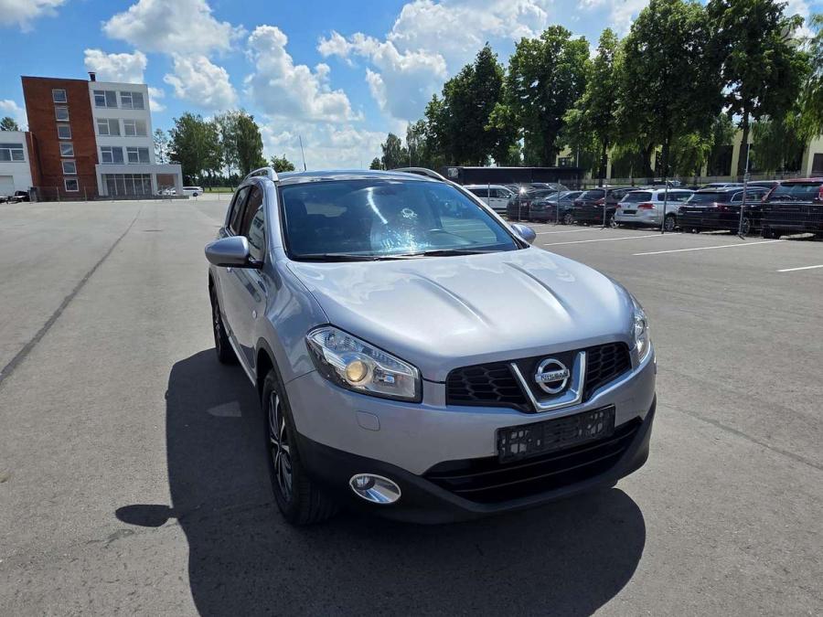 Pelēks Nissan Qashqai 2011 Marijampole, ar dzinēja tilpumu 2.00 L un nobraukumu 189 tūkst. km par 4950 €, foto 19 vietnē AUTOMOTO.COM.LV