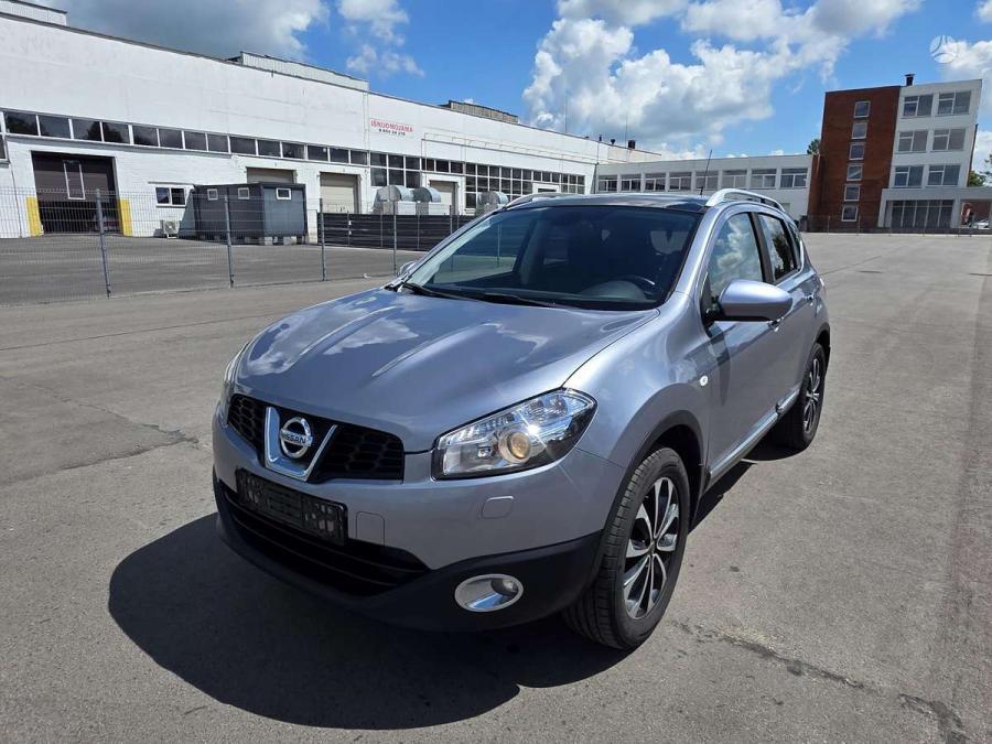 Pelēks Nissan Qashqai 2011 Marijampole, ar dzinēja tilpumu 2.00 L un nobraukumu 189 tūkst. km par 4950 €, foto 21 vietnē AUTOMOTO.COM.LV