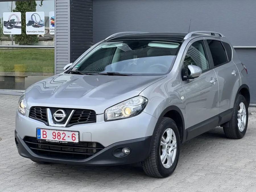 Grey Nissan Qashqai 2011 in Jekabpils, with an engine capacity of 2.00 L and mileage of 249 thousand km for 6450 €, photo 4 on AUTOMOTO.COM.LV