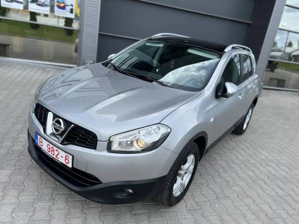 Grey Nissan Qashqai 2011 in Jekabpils, with an engine capacity of 2.00 L and mileage of 249 thousand km for 6450 €, photo 9 on AUTOMOTO.COM.LV