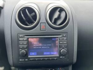 Grey Nissan Qashqai 2011 in Jekabpils, with an engine capacity of 2.00 L and mileage of 249 thousand km for 6450 €, photo 17 on AUTOMOTO.COM.LV
