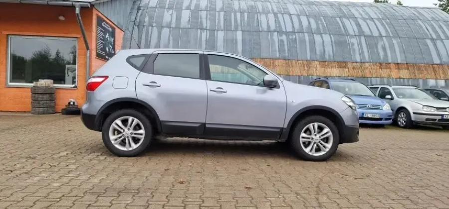 Pelēks Nissan Qashqai 2011 Valmiera, ar dzinēja tilpumu 1.50 L un nobraukumu 276 tūkst. km par 5000 €, foto 3 vietnē AUTOMOTO.COM.LV