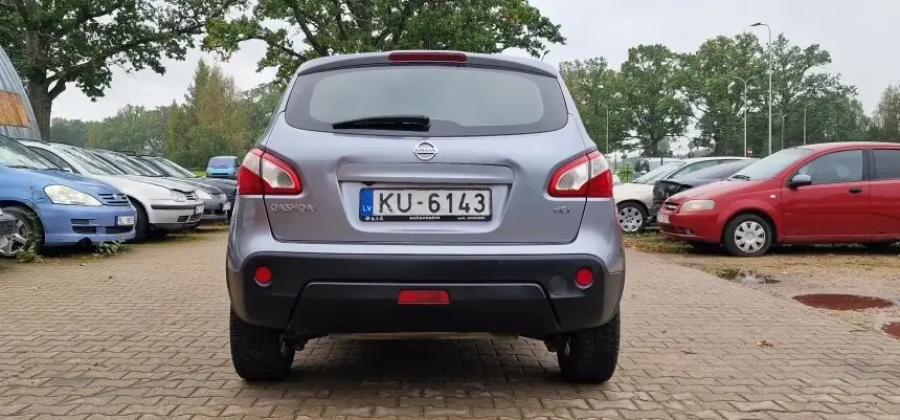 Pelēks Nissan Qashqai 2011 Valmiera, ar dzinēja tilpumu 1.50 L un nobraukumu 276 tūkst. km par 5000 €, foto 5 vietnē AUTOMOTO.COM.LV