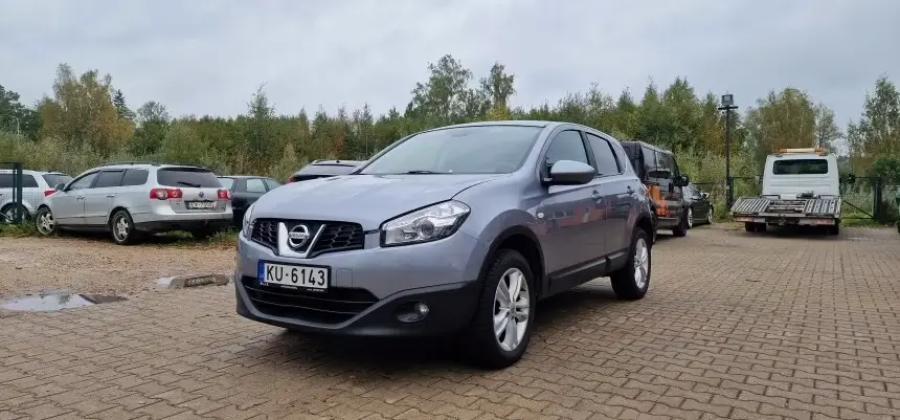 Pelēks Nissan Qashqai 2011 Valmiera, ar dzinēja tilpumu 1.50 L un nobraukumu 276 tūkst. km par 5000 €, foto 8 vietnē AUTOMOTO.COM.LV