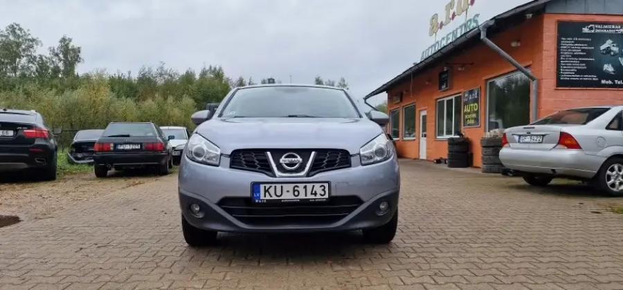 Pelēks Nissan Qashqai 2011 Valmiera, ar dzinēja tilpumu 1.50 L un nobraukumu 276 tūkst. km par 5000 €, foto 9 vietnē AUTOMOTO.COM.LV
