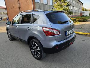 Pelēks Nissan Qashqai 2011 Jēkabpils, ar dzinēja tilpumu 2.00 L un nobraukumu 279 tūkst. km par 7250 €, foto 12 vietnē AUTOMOTO.COM.LV