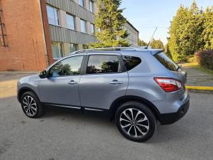 Pelēks Nissan Qashqai 2011 Jēkabpils, ar dzinēja tilpumu 2.00 L un nobraukumu 279 tūkst. km par 7250 €, foto 13 vietnē AUTOMOTO.COM.LV