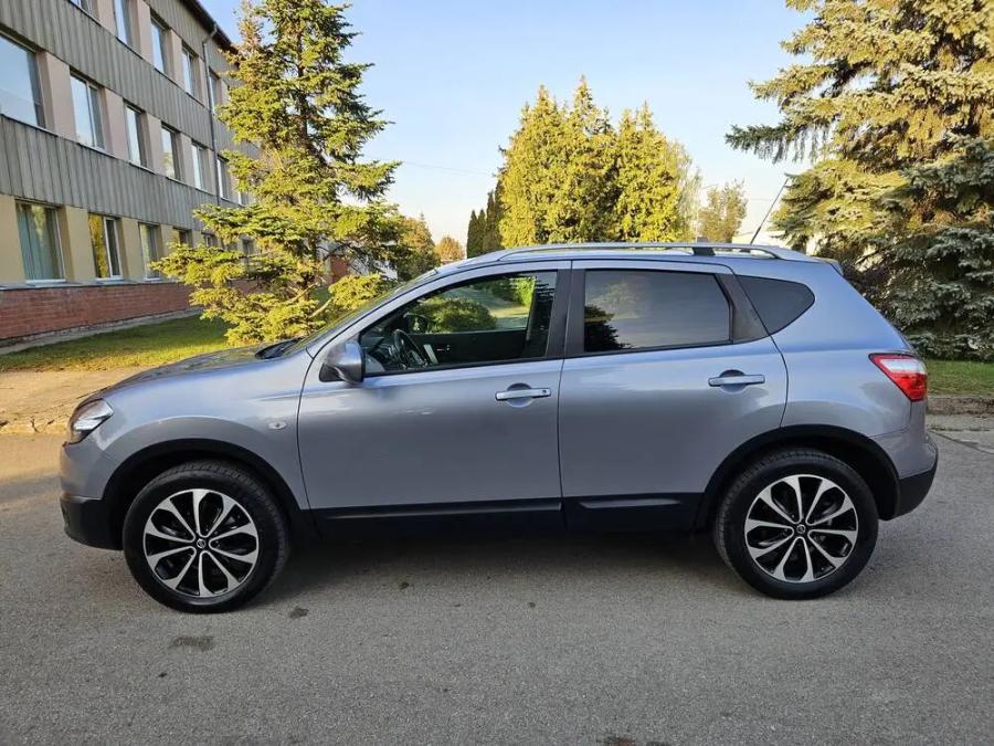 Pelēks Nissan Qashqai 2011 Jēkabpils, ar dzinēja tilpumu 2.00 L un nobraukumu 279 tūkst. km par 7250 €, foto 14 vietnē AUTOMOTO.COM.LV