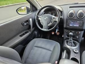 Pelēks Nissan Qashqai 2011 Jēkabpils, ar dzinēja tilpumu 2.00 L un nobraukumu 279 tūkst. km par 7250 €, foto 23 vietnē AUTOMOTO.COM.LV