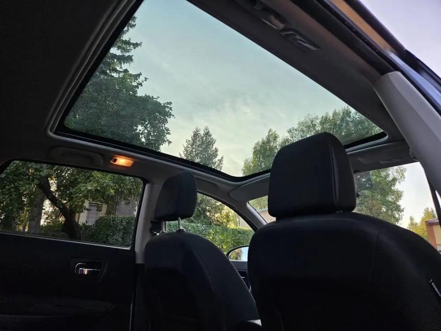 Pelēks Nissan Qashqai 2011 Jēkabpils, ar dzinēja tilpumu 2.00 L un nobraukumu 279 tūkst. km par 7250 €, foto 33 vietnē AUTOMOTO.COM.LV