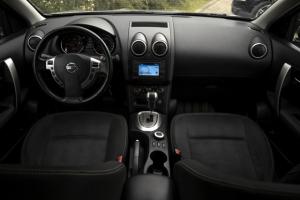 Pelēks Nissan Qashqai 2011 Rīga, ar dzinēja tilpumu 2.00 L un nobraukumu 362 tūkst. km par 6900 €, foto 9 vietnē AUTOMOTO.COM.LV