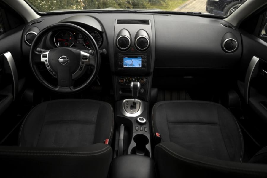 Pelēks Nissan Qashqai 2011 Rīga, ar dzinēja tilpumu 2.00 L un nobraukumu 362 tūkst. km par 6900 €, foto 9 vietnē AUTOMOTO.COM.LV